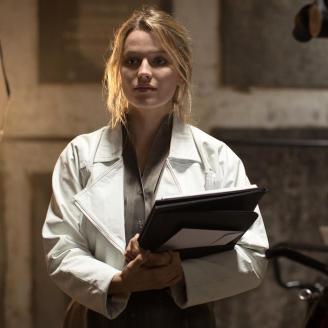 26+ Best Pictures of Lily Travers